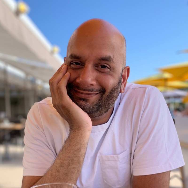 Rotterdam Festivals - BINOQ ATANA